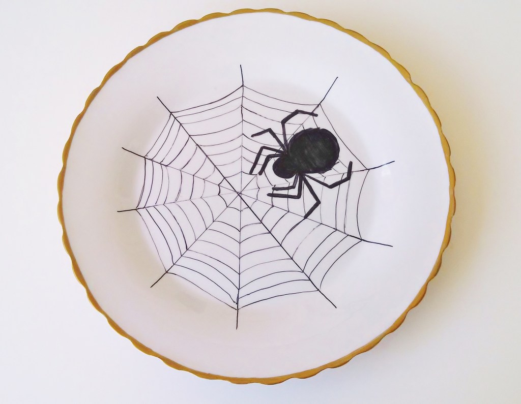 FBF: Spooky Spider Plate – Crafty Bridge